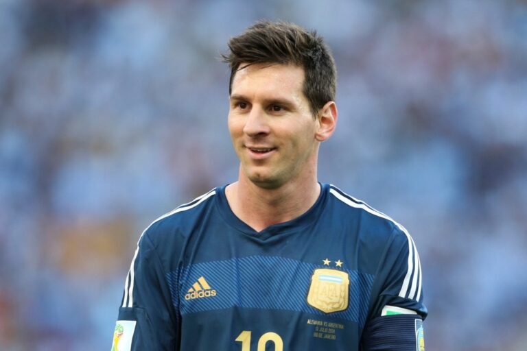 Cortes de pelo de MESSI: Desde los primeros años a la actualidad 【Blog ...